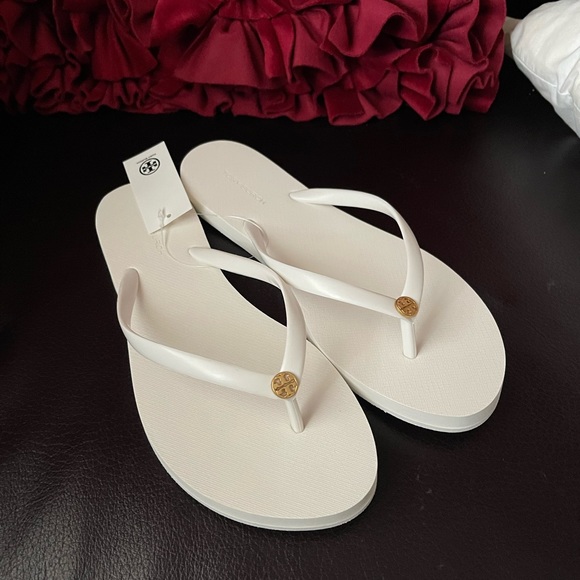 Tory Burch | Shoes | Nwt Tory Burch Solid Thin Flip Flop Pvceva Size 8 In New Ivory 223 New ...